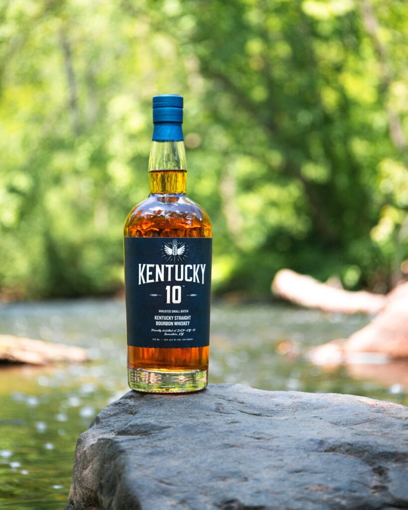 5 Features that Make Kentucky Bourbon the Best in the World - Pina Wine ...